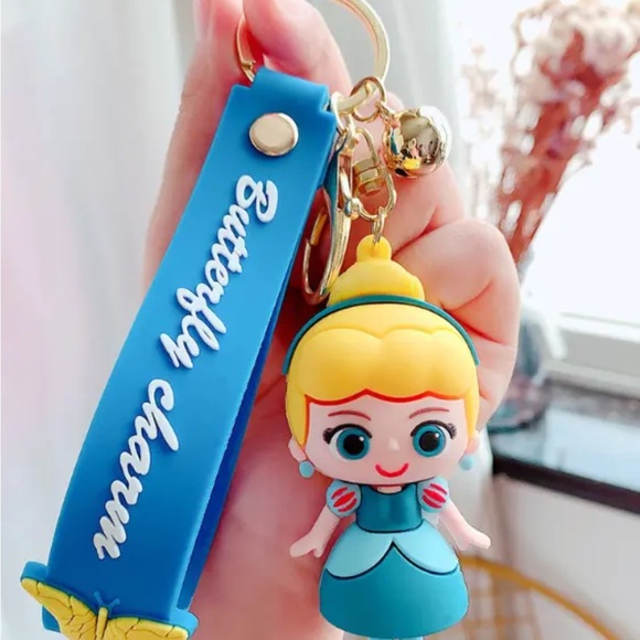 UpnUpBoutique | Accessories | Disney Cinderella Keychain | Poshmark